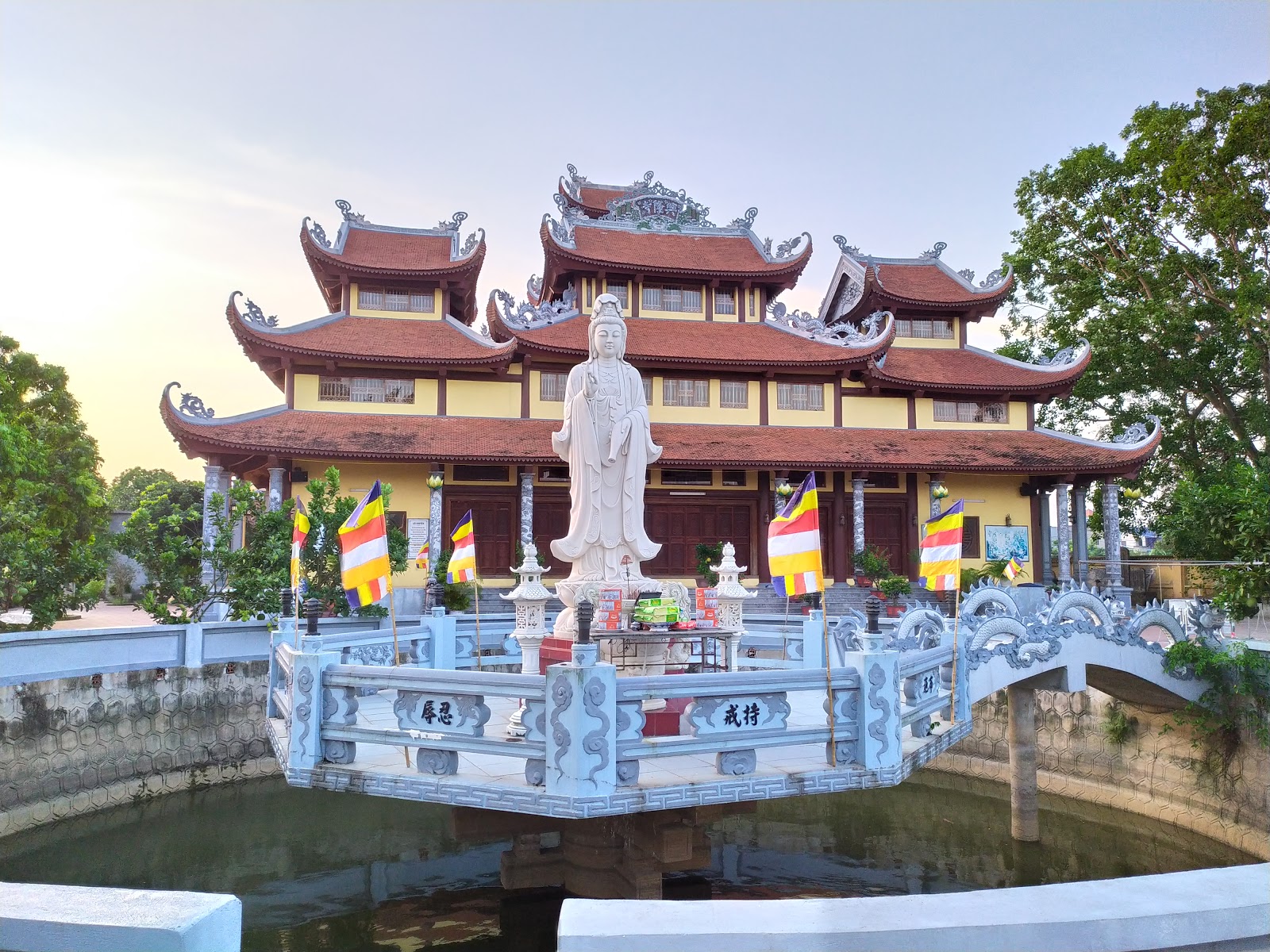Chùa Hưng Long Tự