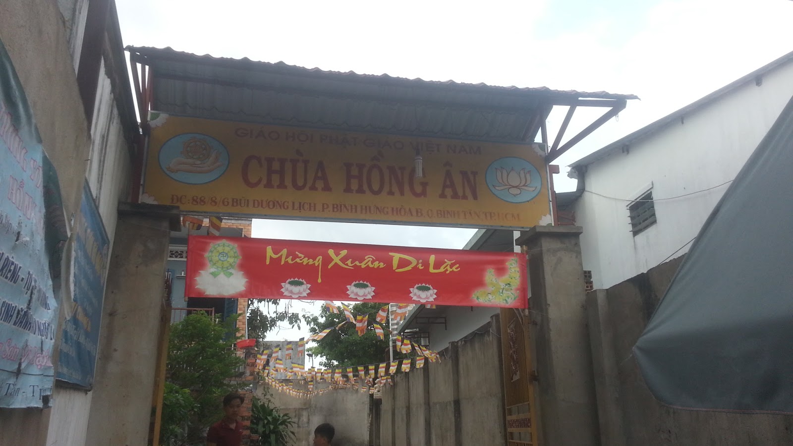 Chùa Hồng Ân