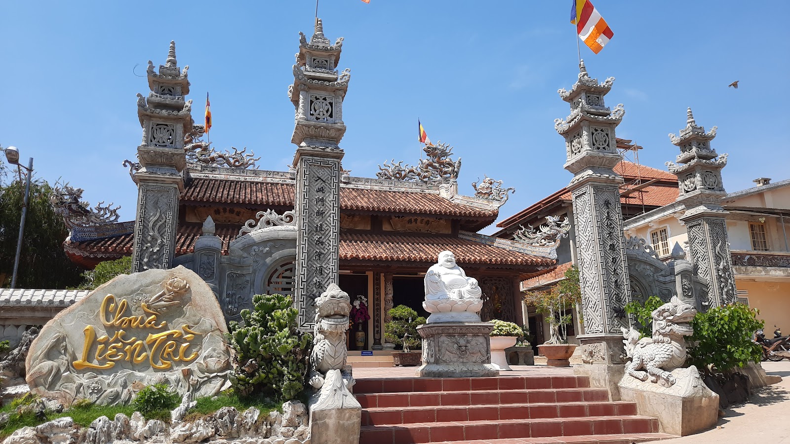 Chùa Liên Trì