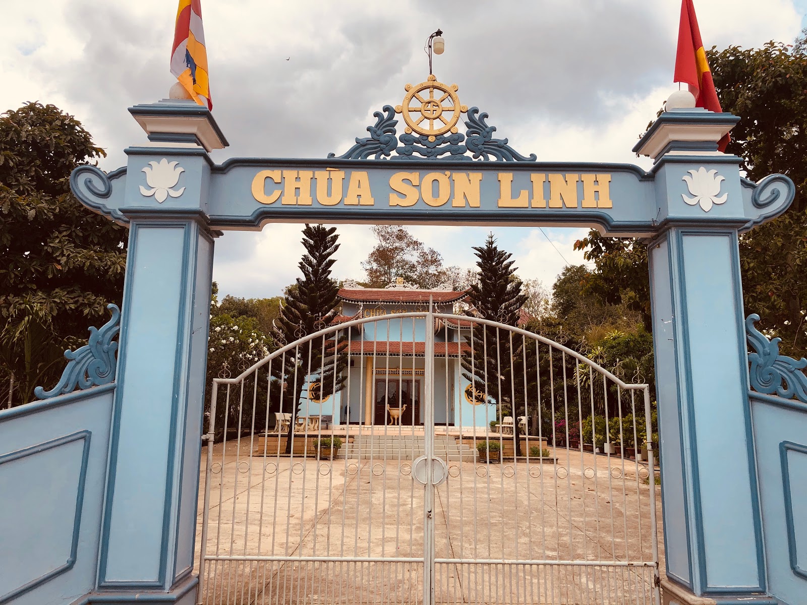 Chùa Sơn Linh